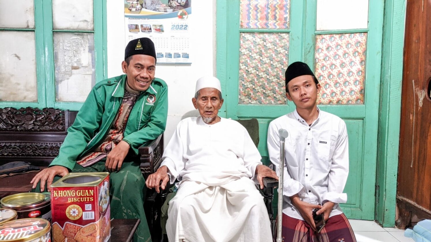 Santri KH Hasyim Asy’ari, Mustasyar PCNU Gresik KH M Syahid Tutup Usia | Tebuireng Online