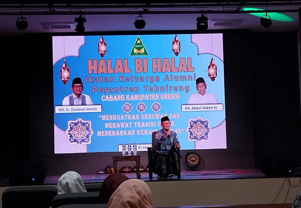 IKAPETE Gresik Halal Bi Halal Hadirkan Budayawan Zawawi Imron | Tebuireng Online