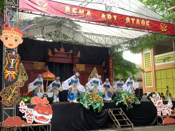 MTs Salafiyah Syafi’iyah Tebuireng Sukses Gelar Pentas Seni Nawasena ...