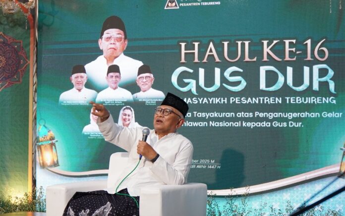 Gus Mus Kenang Gus Dur: Beliau Sudah Selesai dengan Dirinya | Tebuireng ...