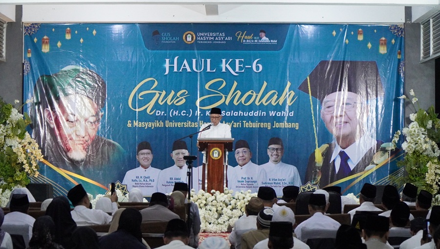 Gus Kikin Ajak Hadirin Teladani Keikhlasan Gus Sholah | Tebuireng Online